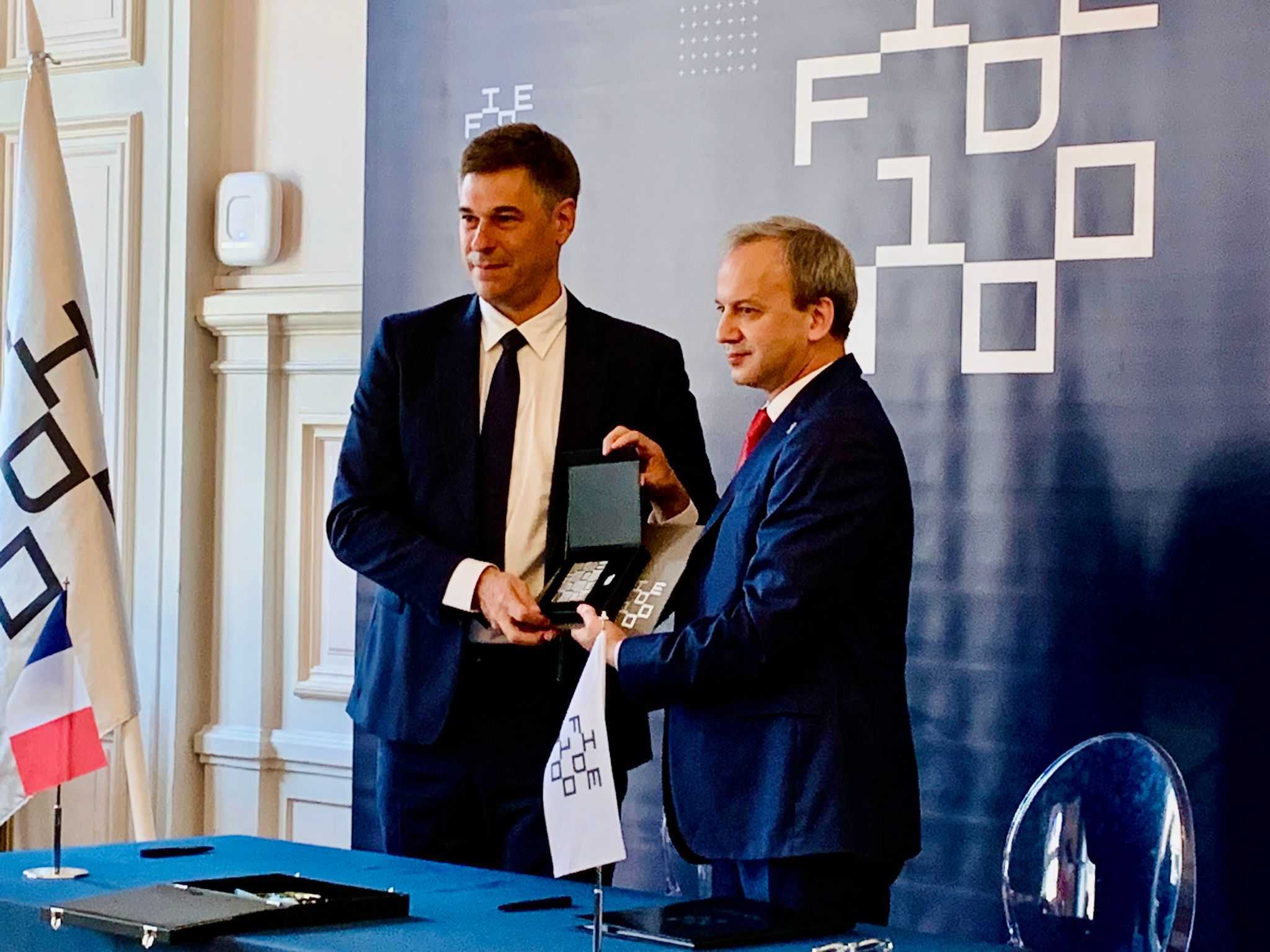 Échecs : Le Centenaire de la FIDE et son Héritage en France - Echecs & Stratégie